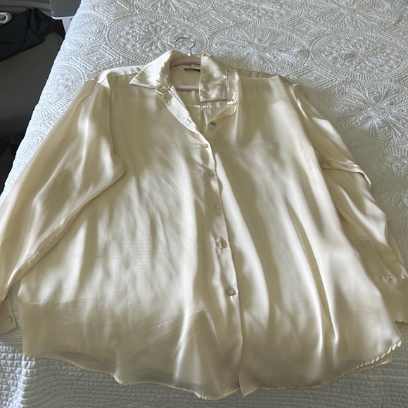 Zara | Tops | Zara Cream Satin Blouse | Poshmark